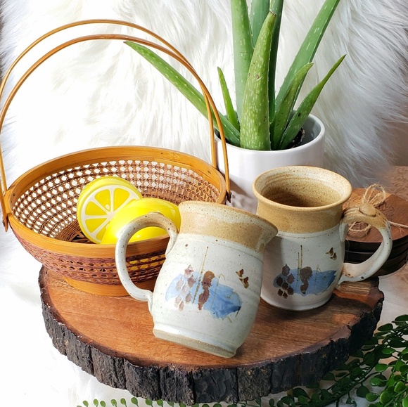 Kitchen | Pottery Mugs Set And Beautiful Wooden Basket | Poshmark